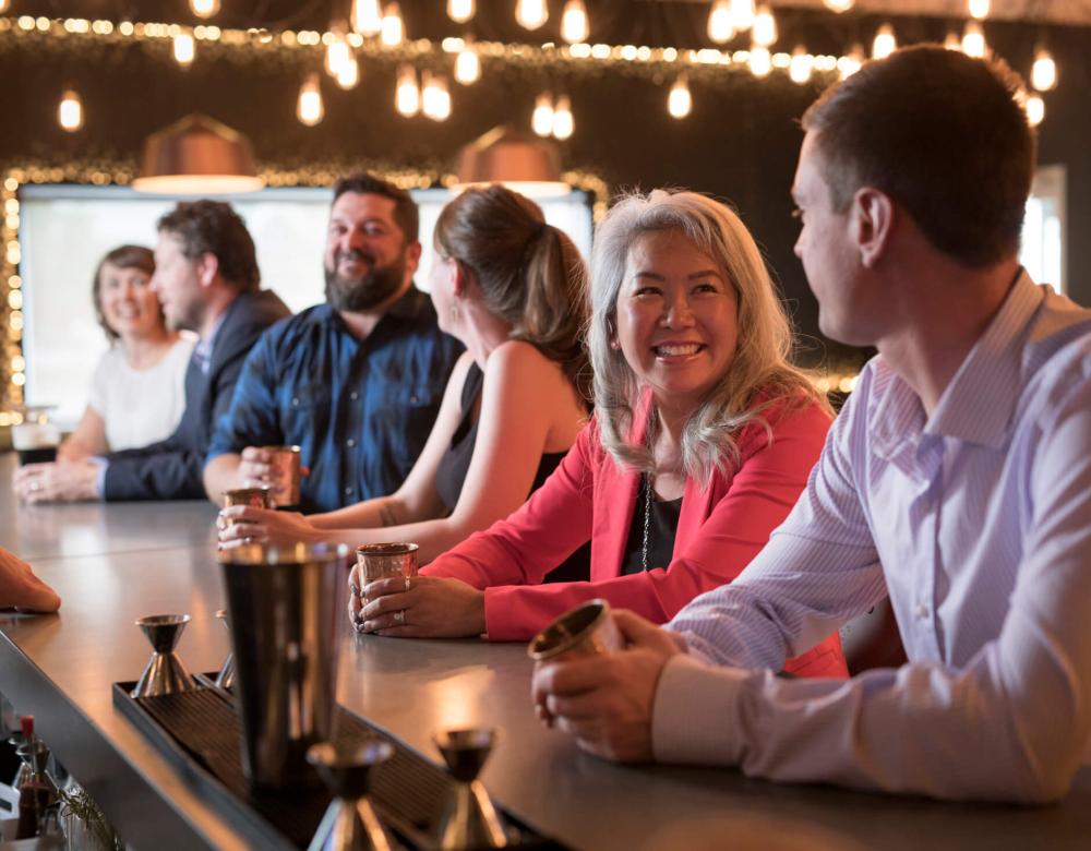 Group Dining | Spectacular Northwest Territories Conference Bureau